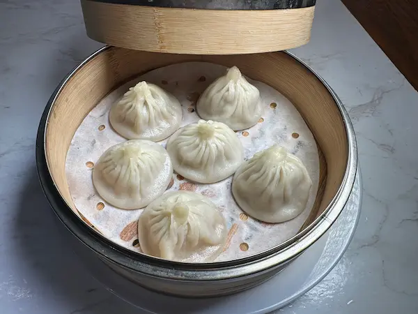 Dumpling Kitchen & Bar｜Handmade Dumplings, Noodles & Colorful Drinks
